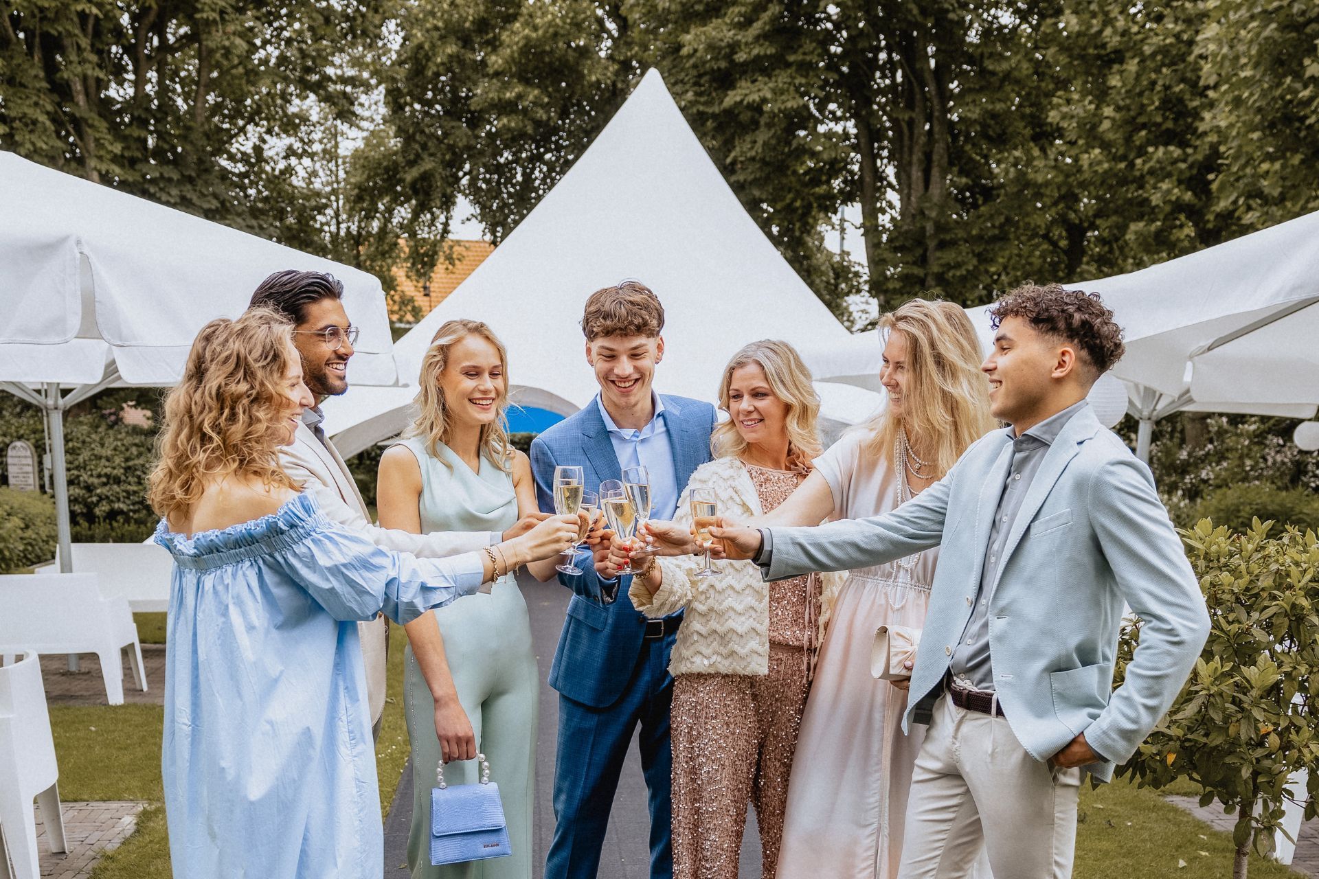 De meest gebruikte dresscodes voor bruiloften | RINSMA MODEPLEIN | Rinsma Modeplein